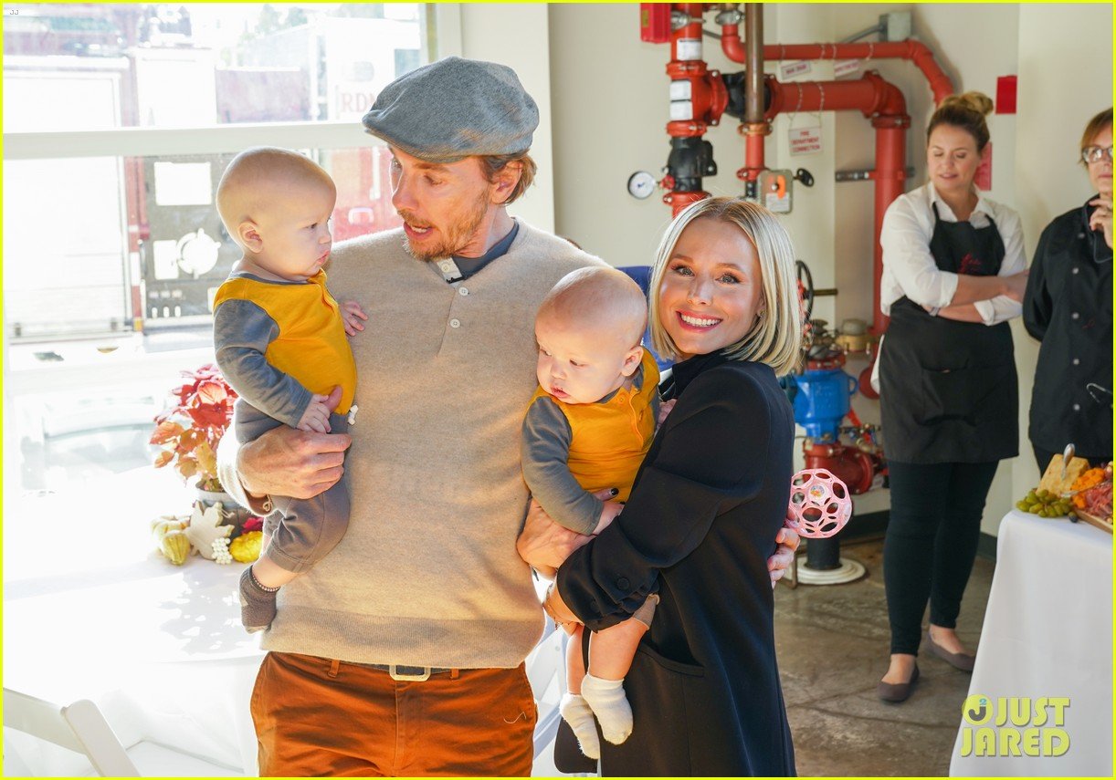 Kristen Bell & Dax Shepard Surprise California Wildfire First ...
