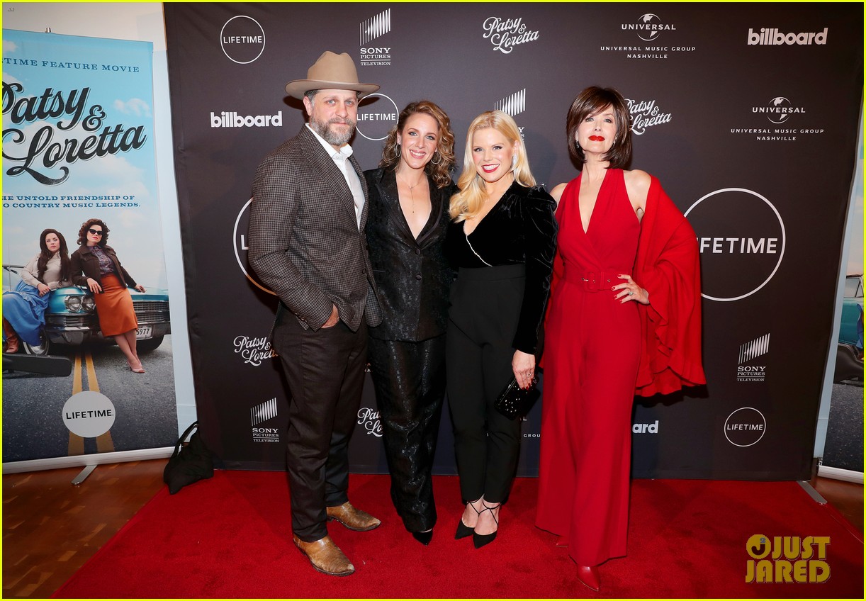 Megan Hilty & Jessie Mueller Match in Black at 'Patsy & Loretta ...