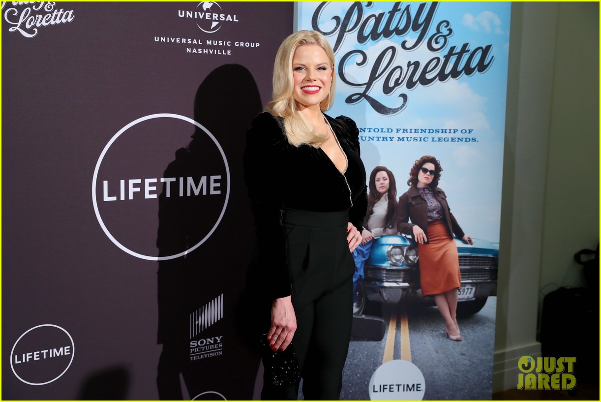 Megan Hilty & Jessie Mueller Match in Black at 'Patsy & Loretta ...