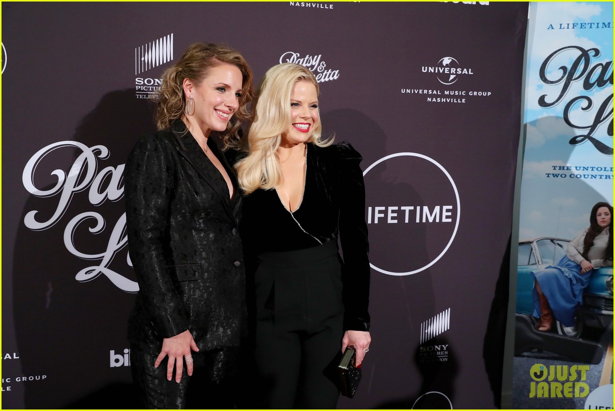 Megan Hilty & Jessie Mueller Match in Black at 'Patsy & Loretta ...