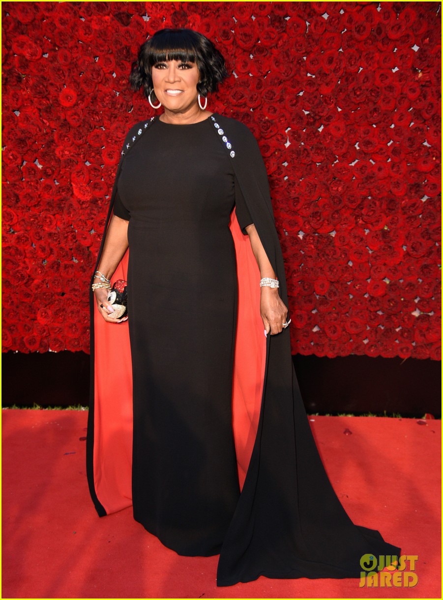 Halle Berry & Oprah Winfrey Support Tyler Perry at Studios Grand ...