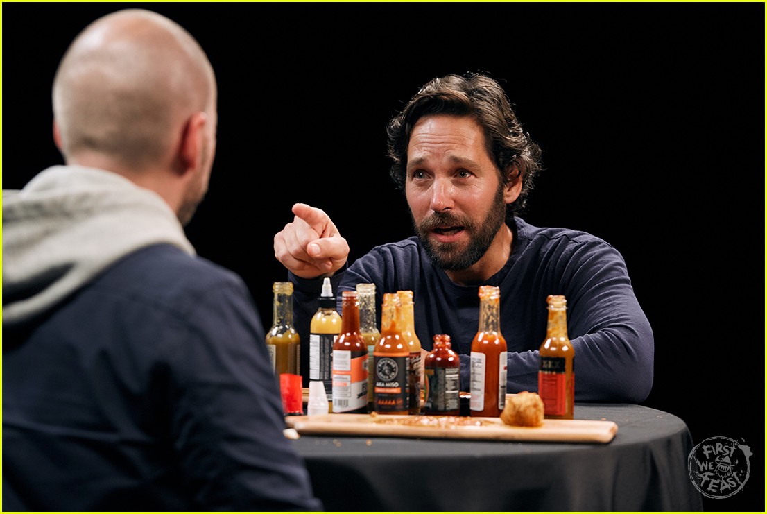 Paul Rudd Reveals a Hilarious NSFW Photography Skill Involving Butts on ...