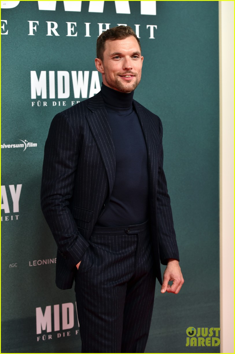 Ed Skrein Touches Down in Munich for 'Midway' Premiere!: Photo 4376553 ...