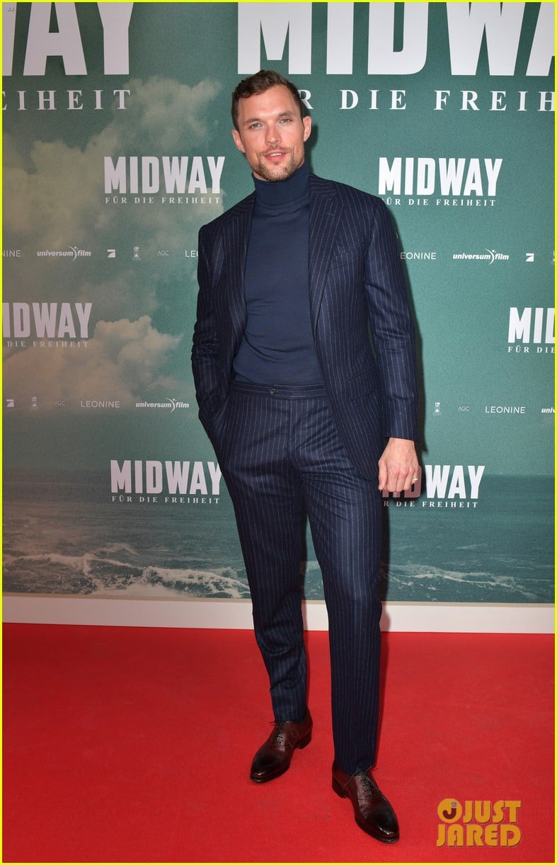 Ed Skrein Touches Down in Munich for 'Midway' Premiere!: Photo 4376560 ...