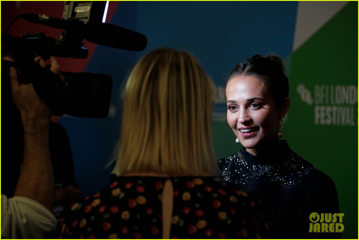 Alicia Vikander Premieres New Movie 'Earthquake Bird' in London: Photo ...