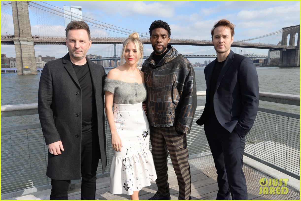 Chadwick Boseman Makes Rare Red Carpet Appearance with Girlfriend ...