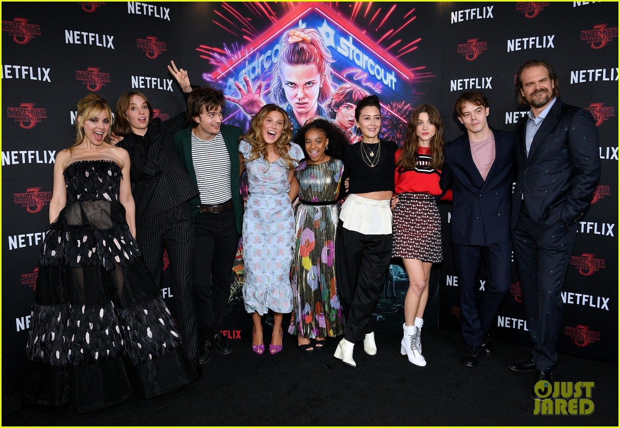 'Stranger Things' Cast Gets Silly at Season 3 NYC Screening: Photo ...