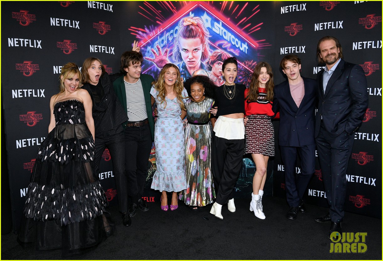 'Stranger Things' Cast Gets Silly at Season 3 NYC Screening: Photo ...