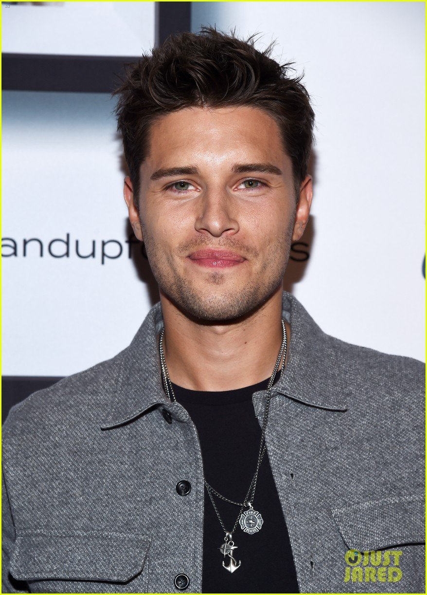 Kaley Cuoco Hosts Stand Up For Pits Gala 2019 with Hubby Karl Cook ...