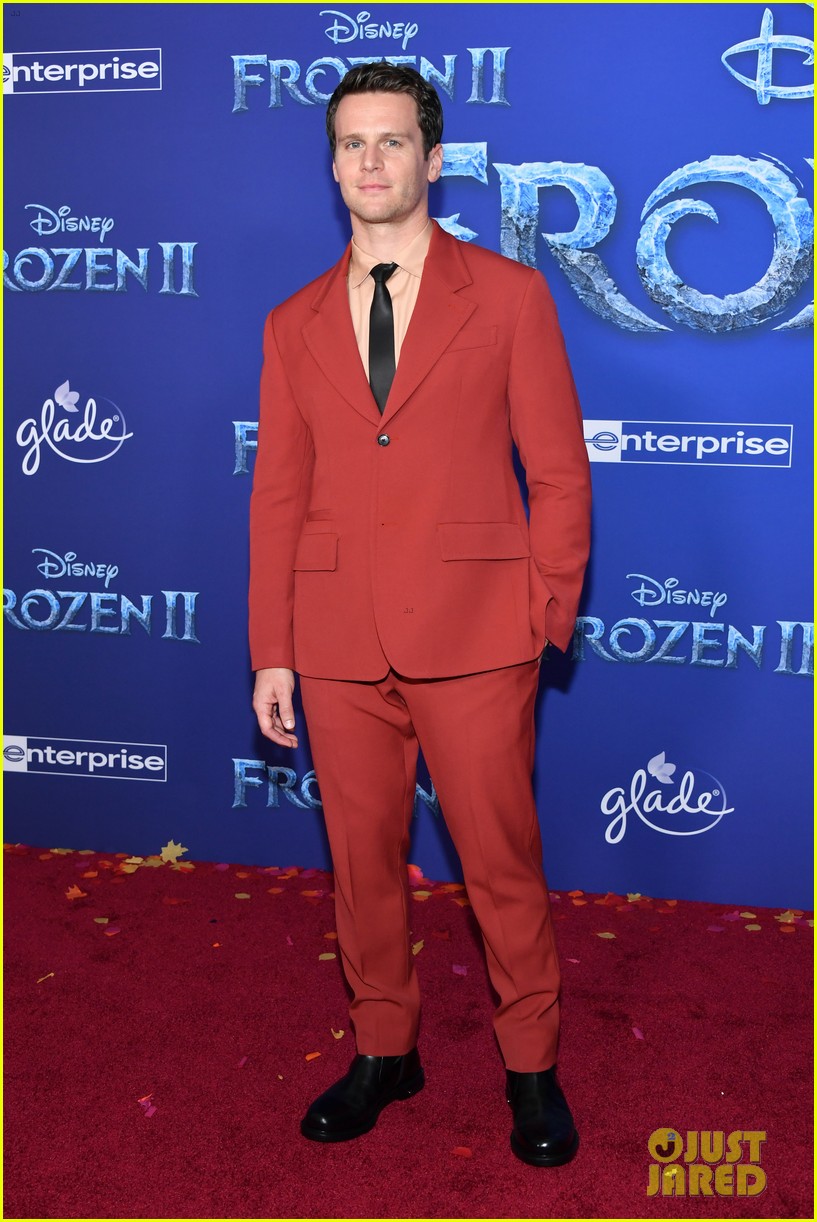 Idina Menzel, Kristen Bell, & 'Frozen 2' Cast Attend the Film's L.A ...