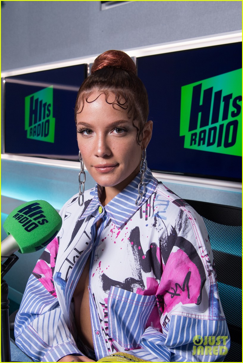 Halsey Gets Colorful While Doing Promo in London!: Photo 4385117 ...