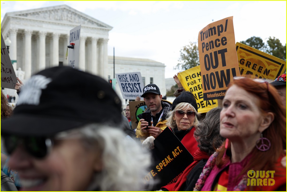 Jane Fonda Avoids Fifth Arrest While Protesting for Climate Change ...