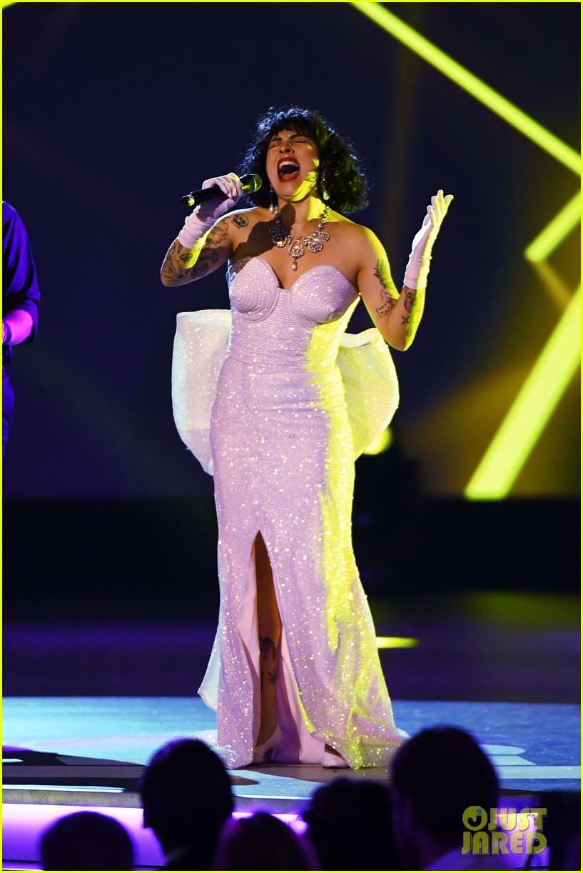 Chilean Singer Mon Laferte Exposes Herself at Latin Grammys to Protest ...