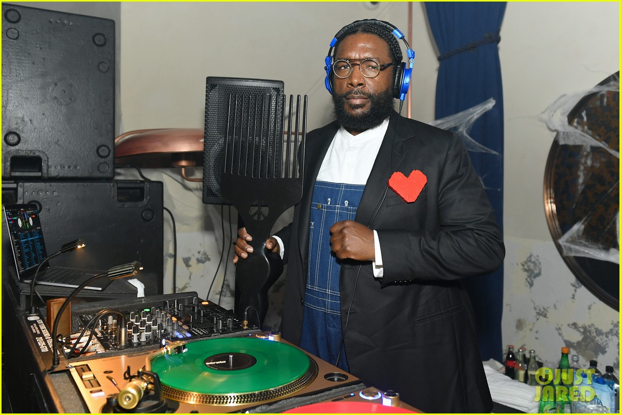 Maluma Is a Sexy Masked Man at Heidi Klum's Halloween Party: Photo ...