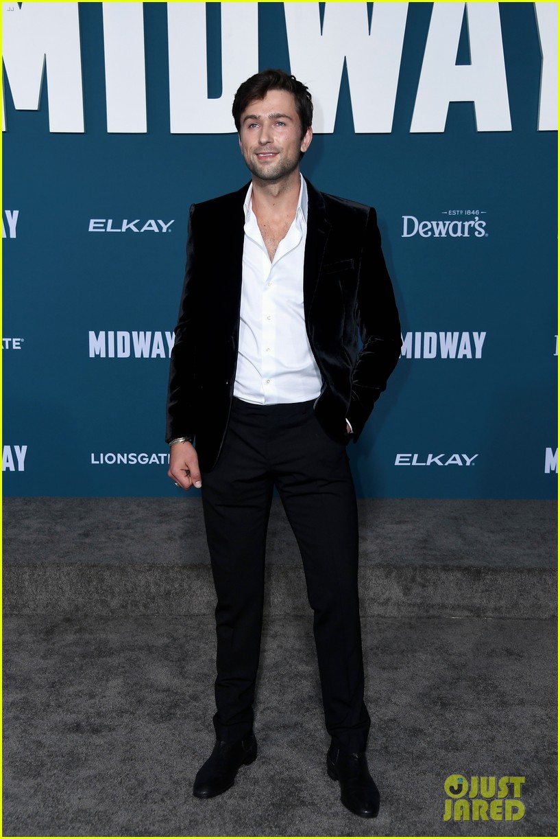 Mandy Moore, Luke Evans, & More Step Out for 'Midway' L.A. Premiere ...