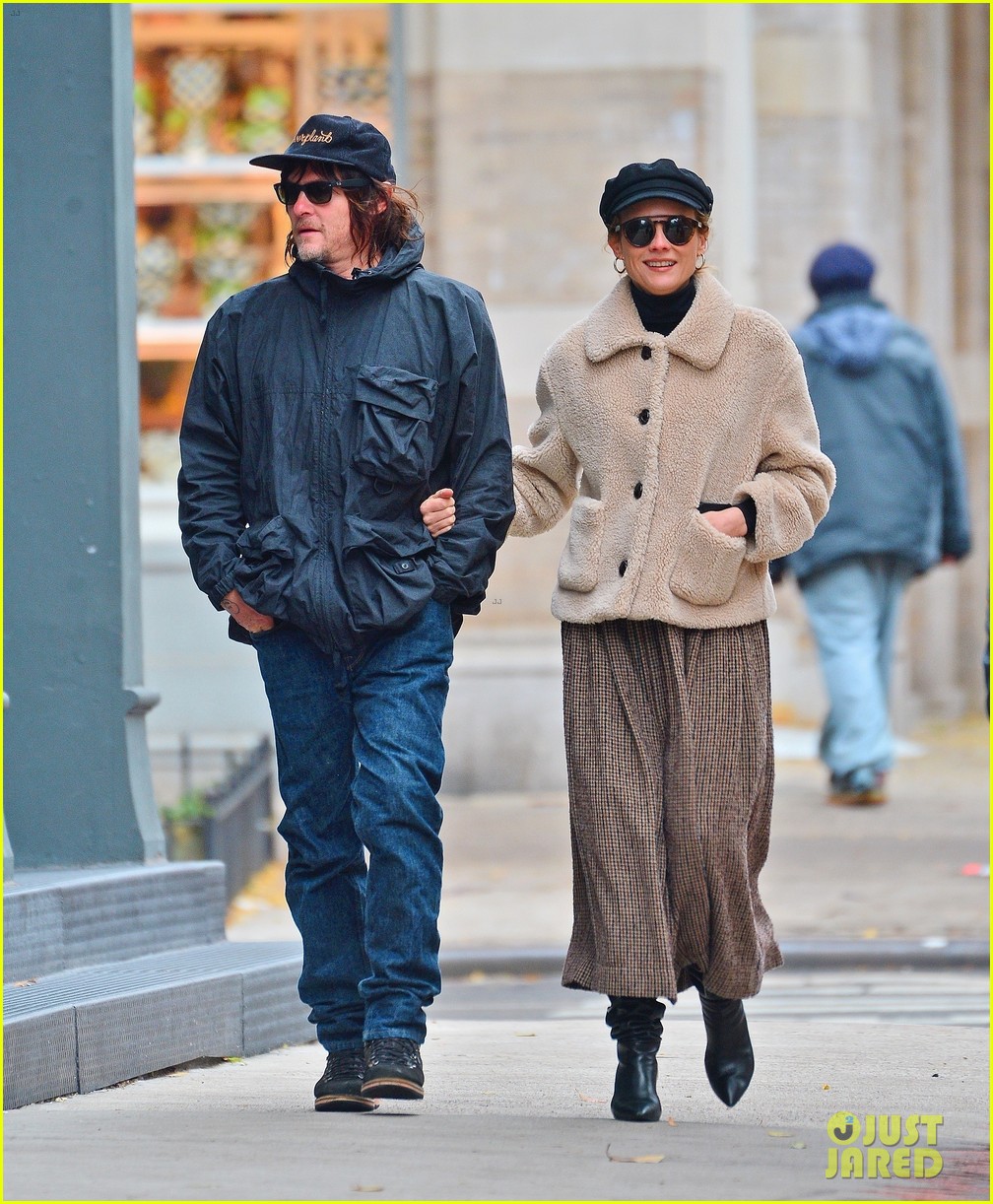 Norman Reedus & Diane Kruger Couple Up For Lunch in NYC: Photo 4390132 ...