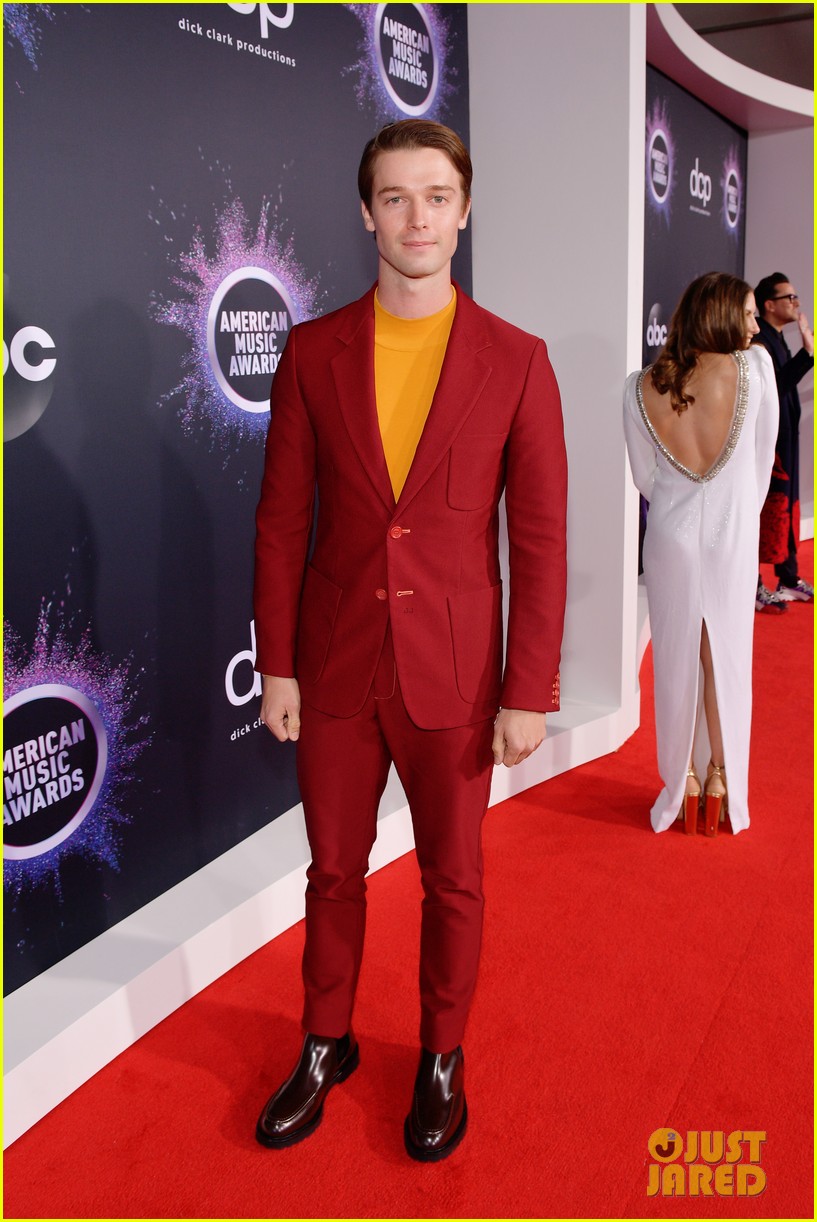 Ben Platt, Jharrel Jerome, & Patrick Schwarzenegger Show Off Their Cool ...