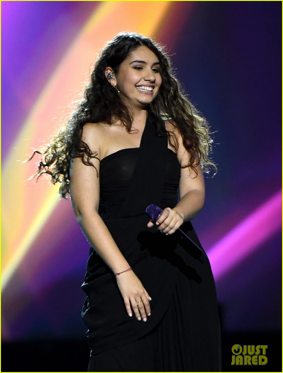 Alessia Cara & Sofia Carson Stun at Latin Recording Academy's 2019 ...