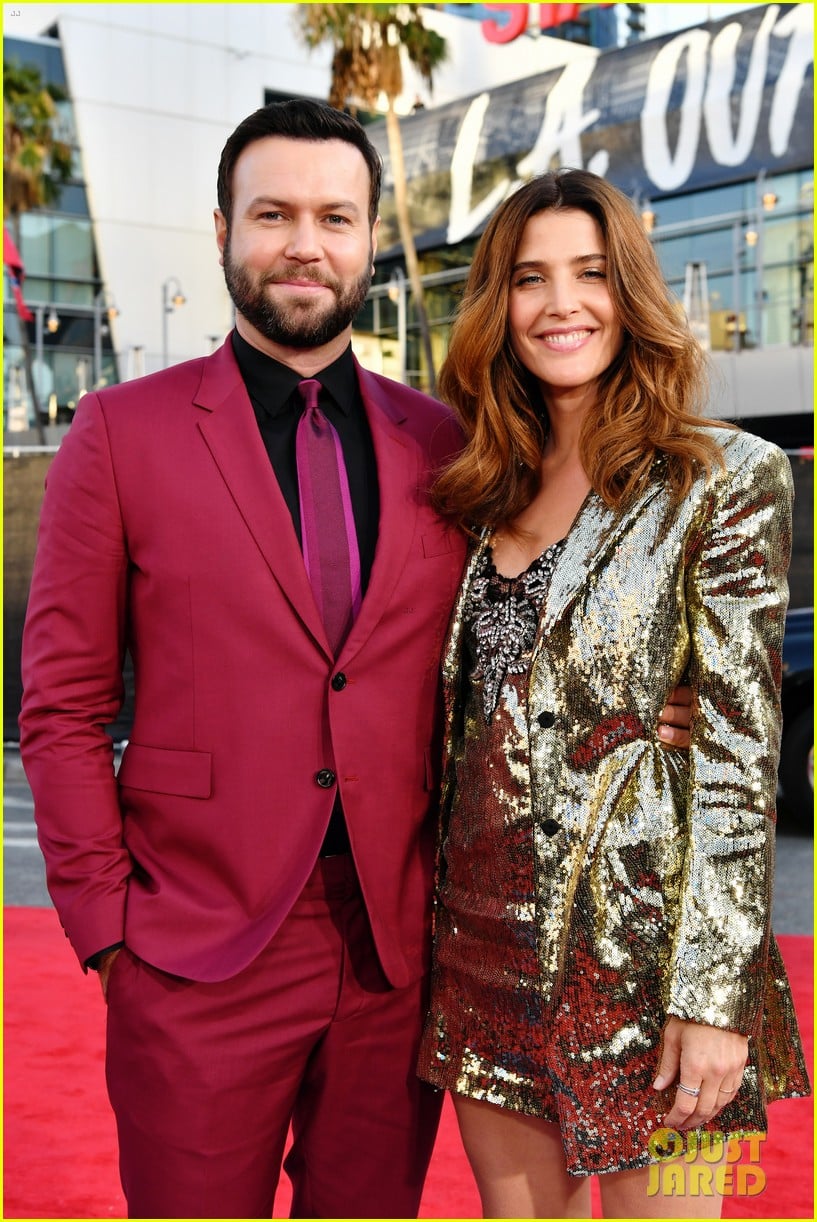 Cobie Smulders & Taran Killam Couple Up for American Music Awards 2019 ...