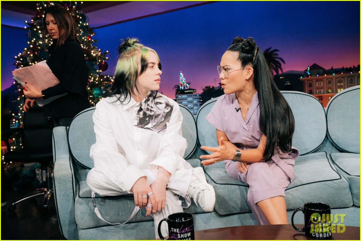 Billie Eilish Performs 'Ocean Eyes' With Alicia Keys on 'Late Late Show ...
