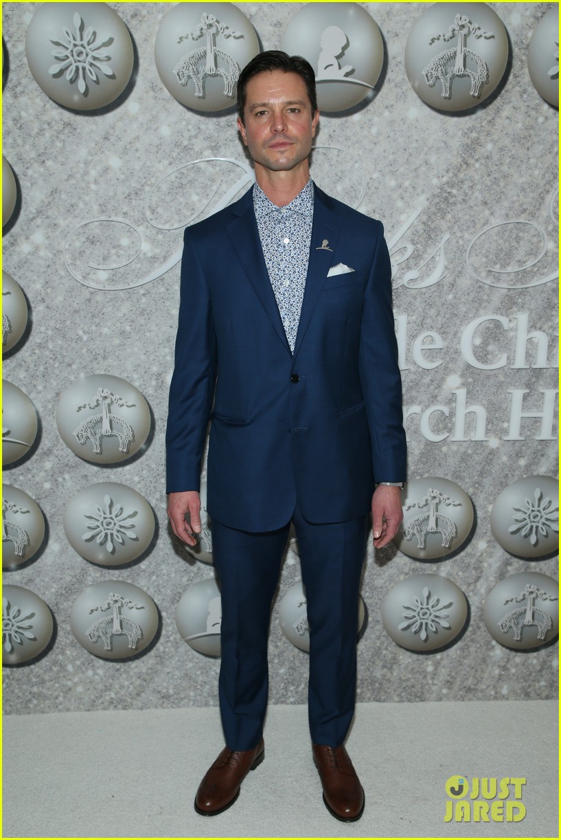 Behati Prinsloo, Jaime King, & More Stars Ring In the Holiday Season ...