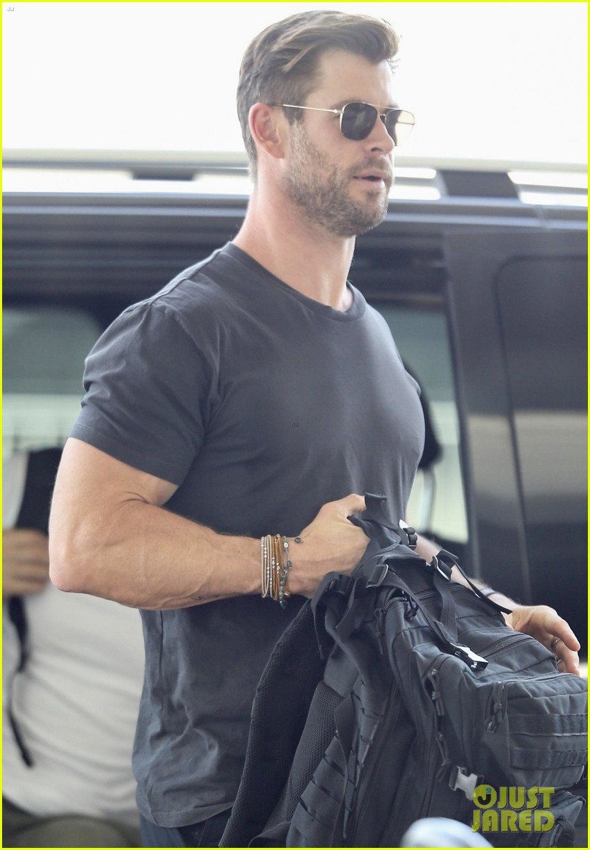 Chris Hemsworth Muscle