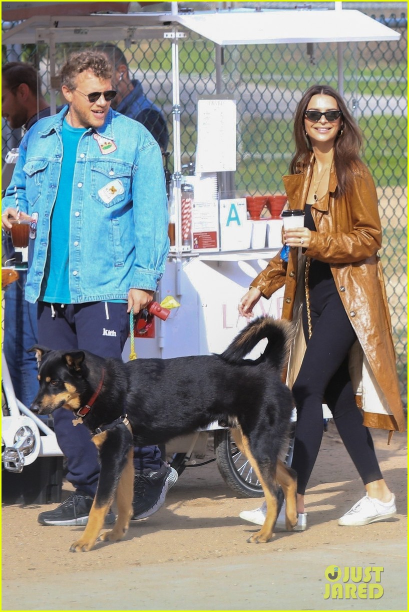 Emily Ratajkowski & Husband Sebastian Bear-McClard Pack on the PDA at ...