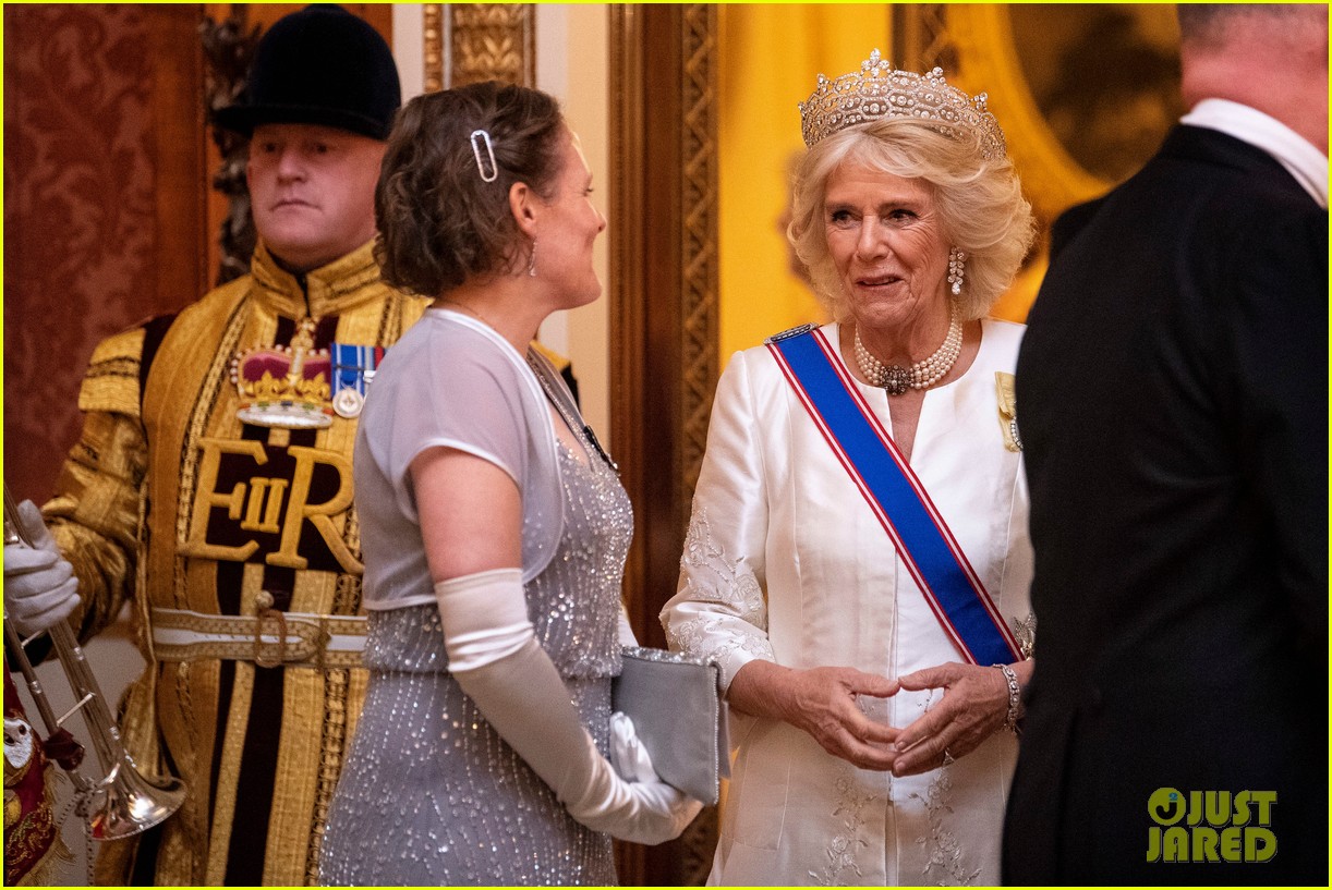 Kate Middleton Wears Princess Diana's Tiara to Queen Elizabeth's ...