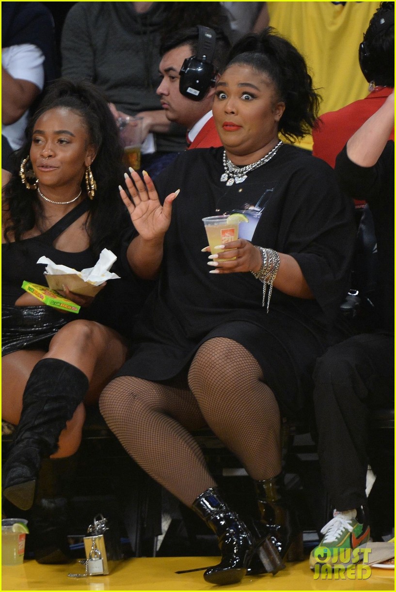 Lizzo Debuts New Music Video for 'Good As Hell' - Watch Here!: Photo ...