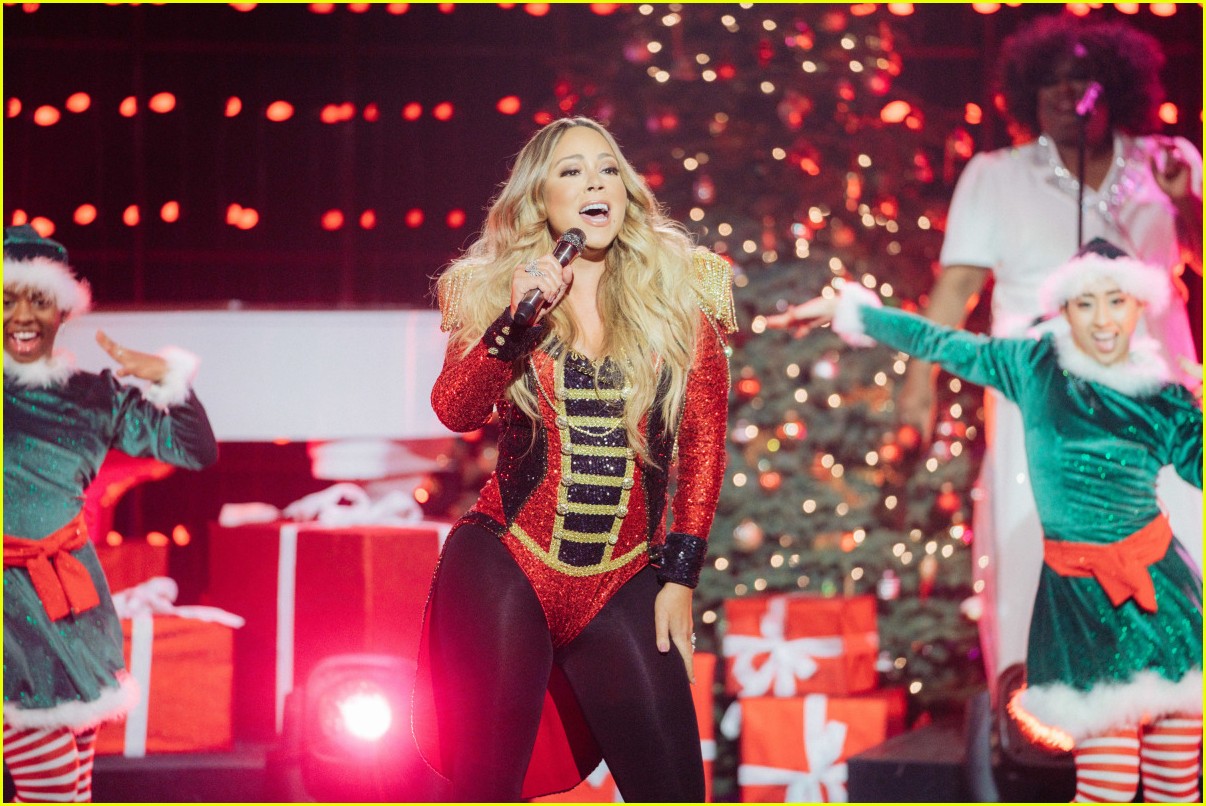 Mariah Carey Performs Her Christmas Classic for Corden's Holiday ...