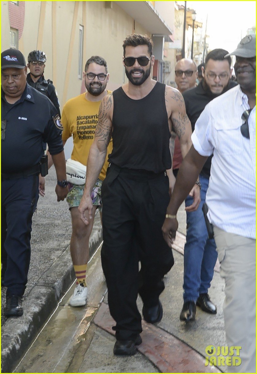 Ricky Martin Looks Hot Filming 'Cántalo' Music Video in Puerto Rico ...