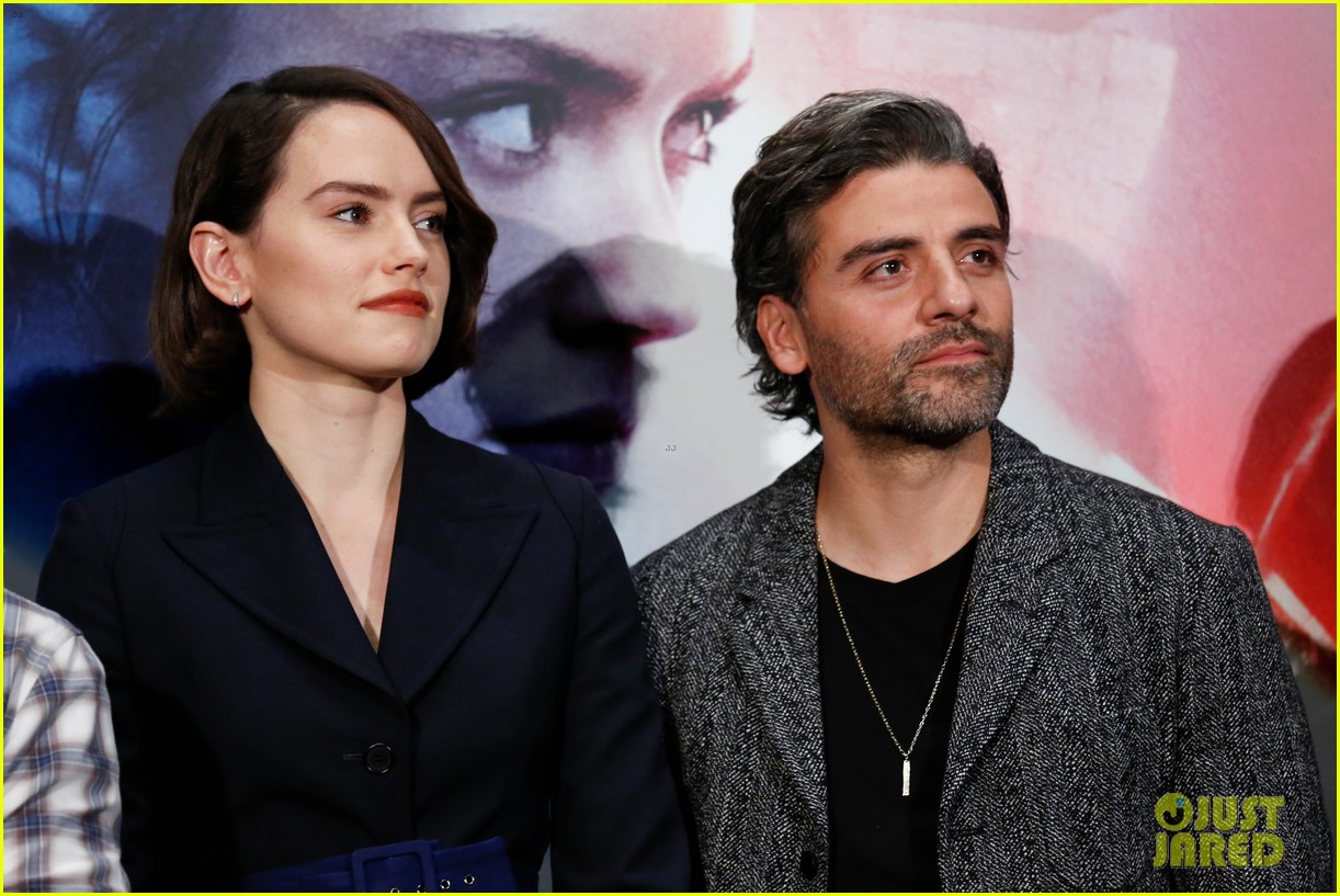 Daisy Ridley & Oscar Isaac Celebrate 'Star Wars: The Rise of Skywalker ...
