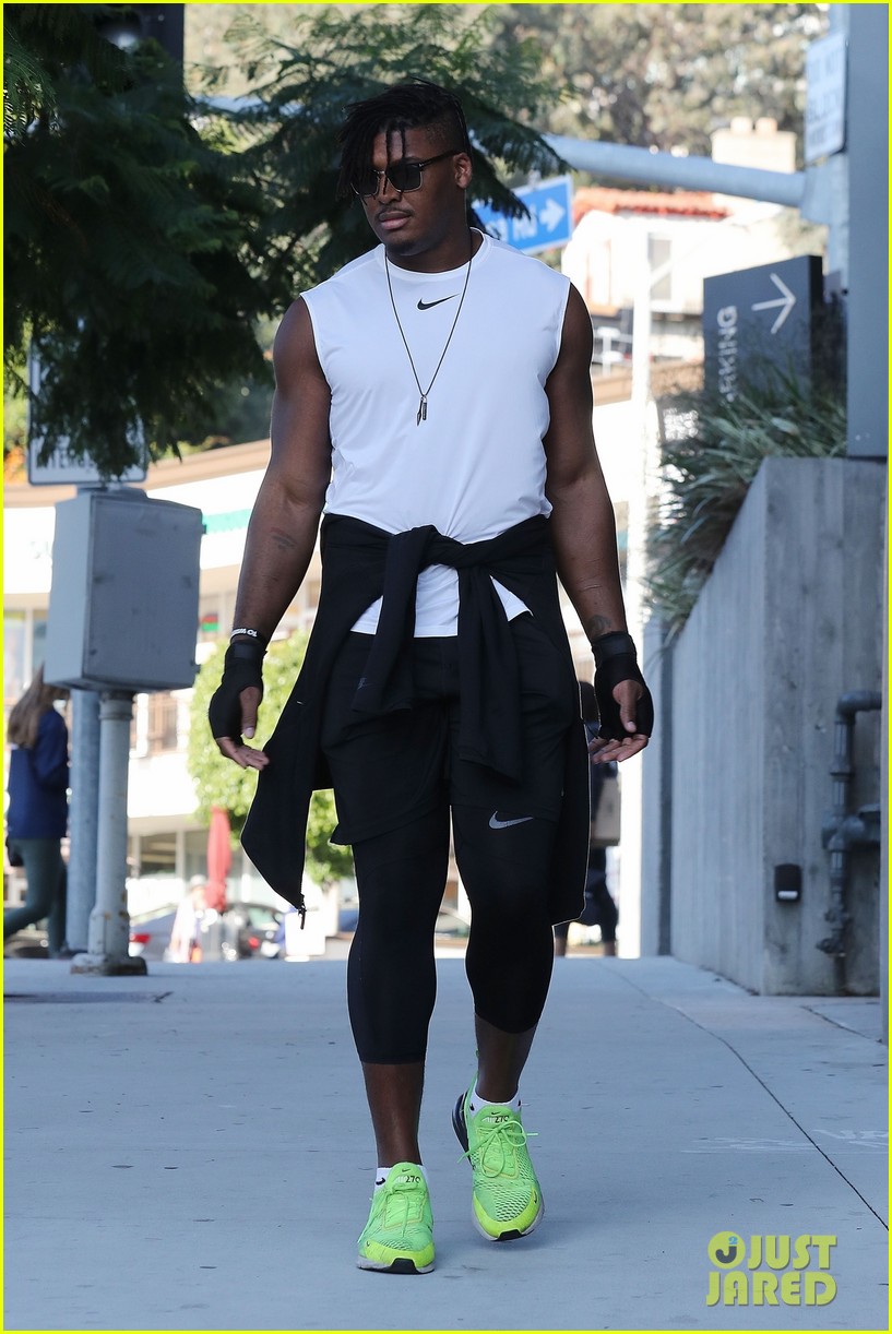 NFL Player Ryan Russell & Boyfriend Corey O'Brien Show Off PDA Ahead of ...