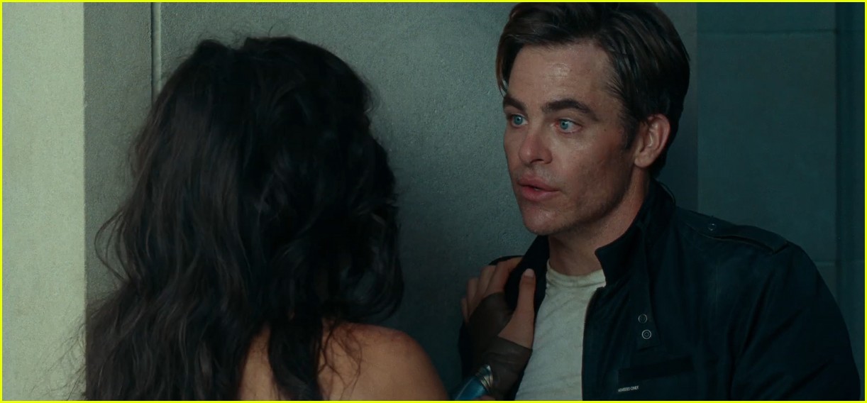 'Wonder Woman 1984' Trailer Reunites Gal Gadot & Chris Pine - Watch Now ...