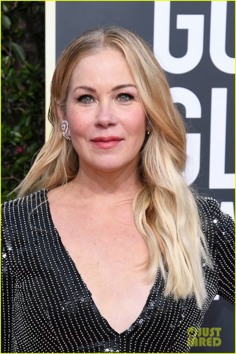 Christina Applegate, Paul Rudd, & Amy Poehler Enjoy Night Out at Golden ...