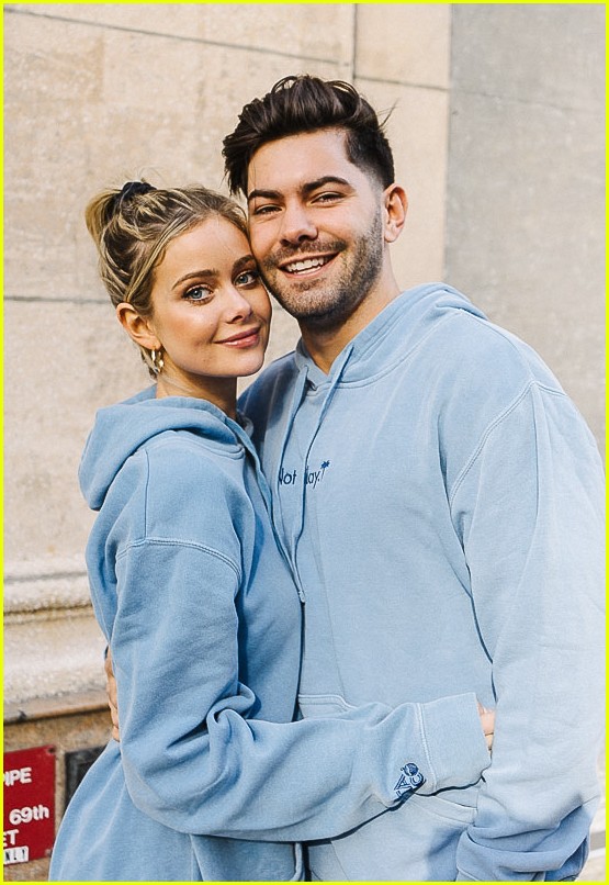 'Bachelor' Couple Hannah Godwin & Dylan Barbour Celebrate New Year's ...