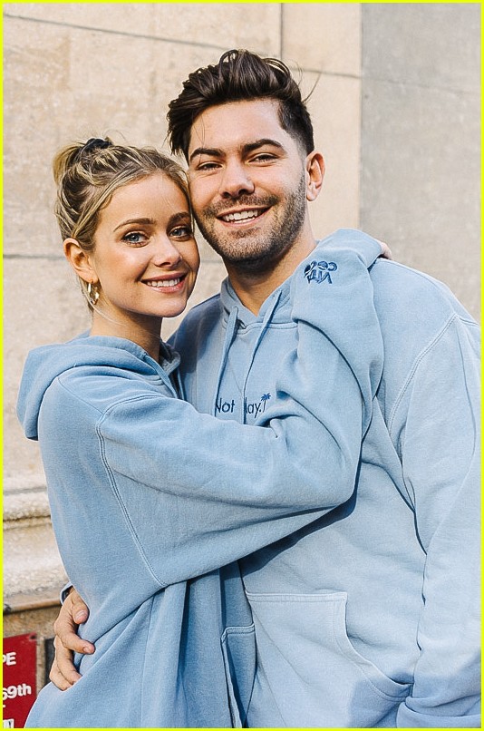 'Bachelor' Couple Hannah Godwin & Dylan Barbour Celebrate New Year's ...