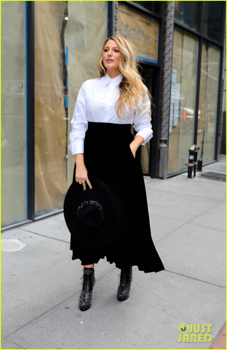 Blake Lively Considers Her New Movie 'The Rhythm Section' A Love Story ...