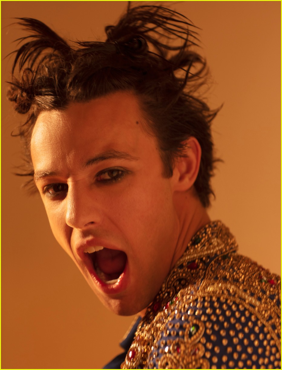 Cameron Dallas Strips Down to His Underwear for 'Mood' Photo Shoot ...