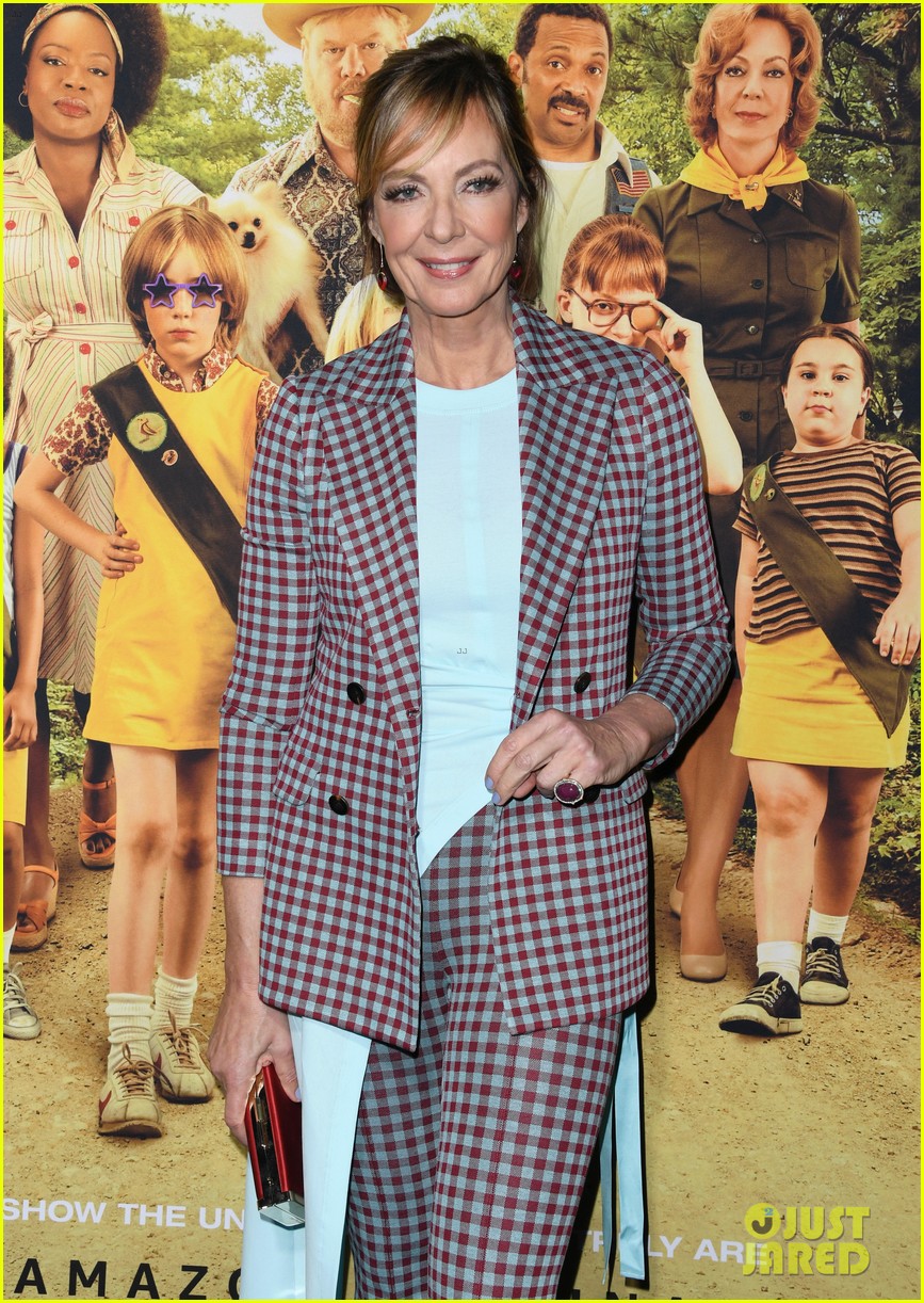 Viola Davis, McKenna Grace, & Allison Janney Step Out for 'Troop Zero ...