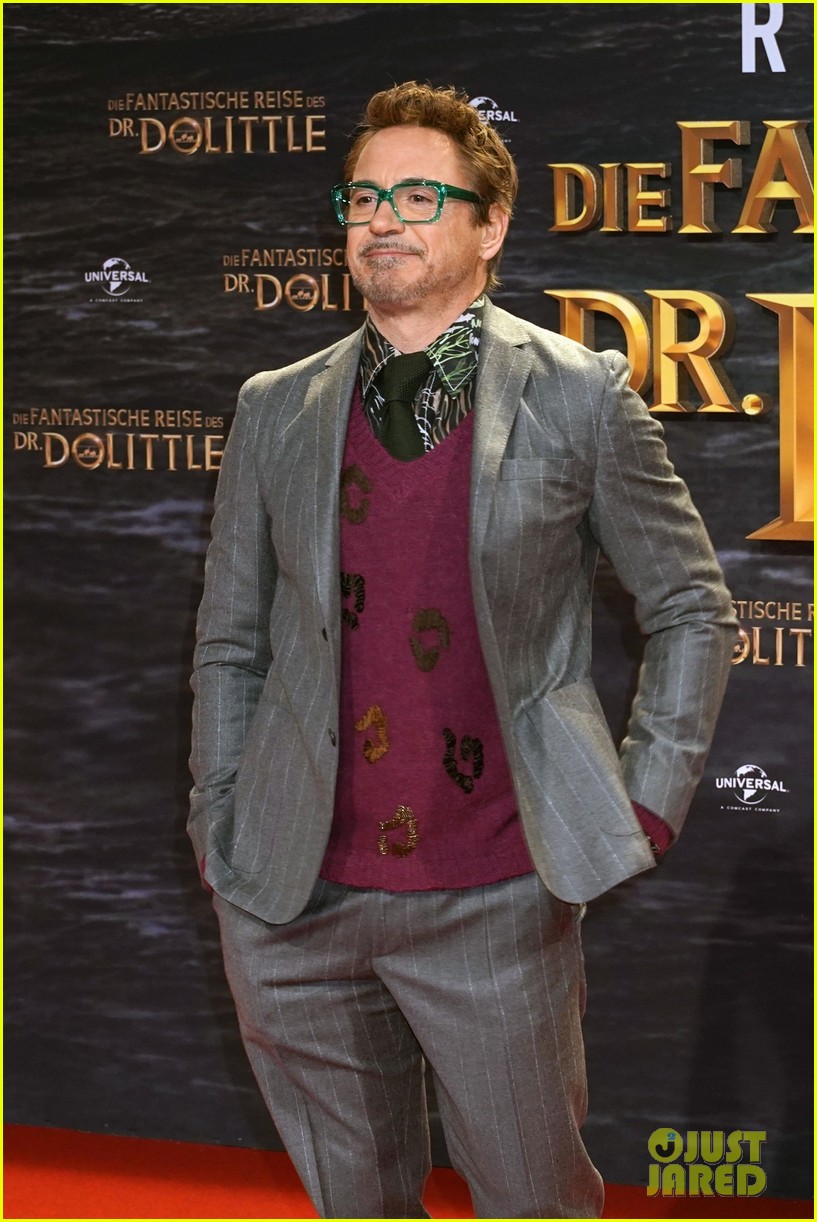 Robert Downey Jr. On Returning To 'Iron Man': 'I've Hung Up My Guns ...