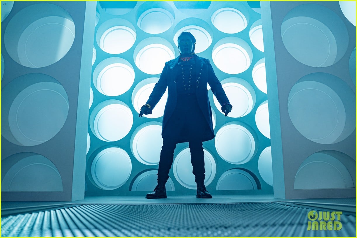 BBC Reveals Jo Martin Will Play 'Doctor Who's First Black Doctor: Photo ...