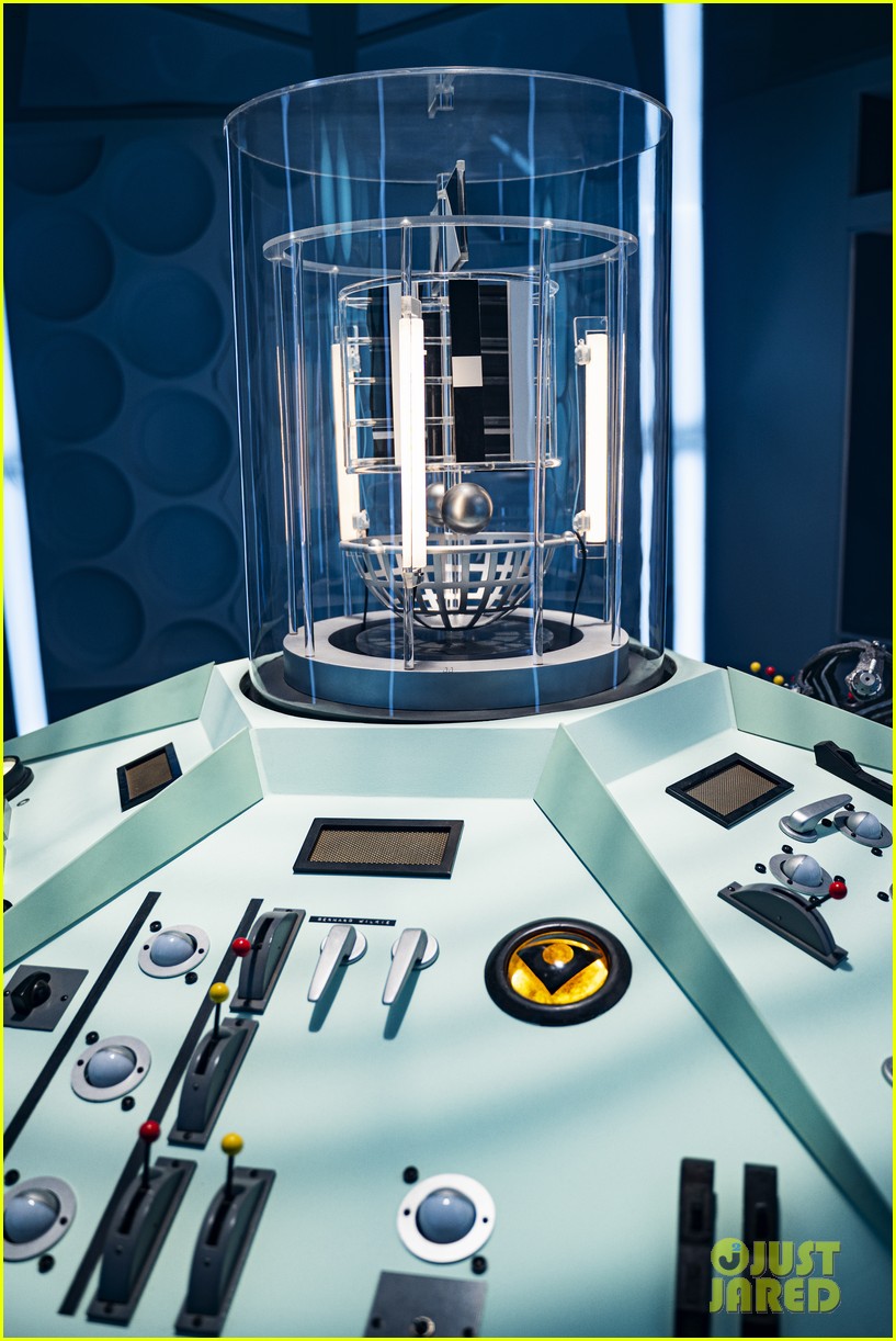 BBC Reveals Jo Martin Will Play 'Doctor Who's First Black Doctor: Photo ...