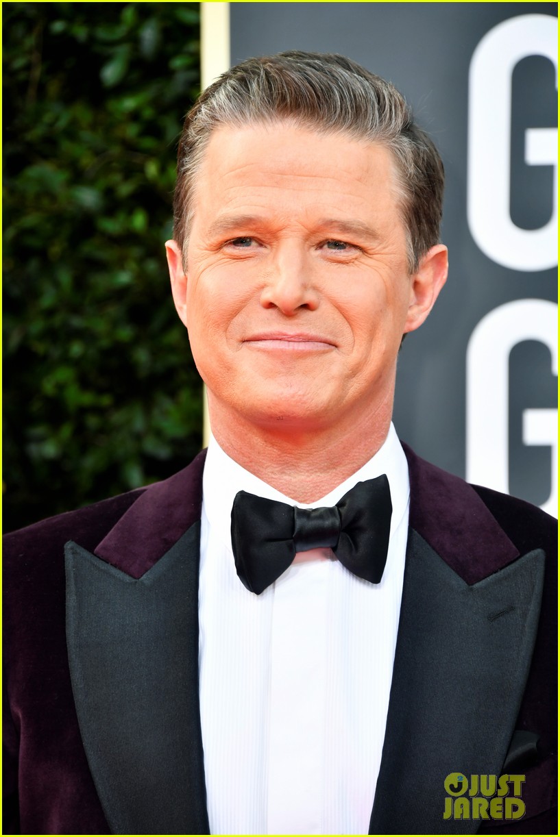 Ryan Seacrest, Giuliana Rancic, & More TV Hosts Kick Off Golden Globes ...