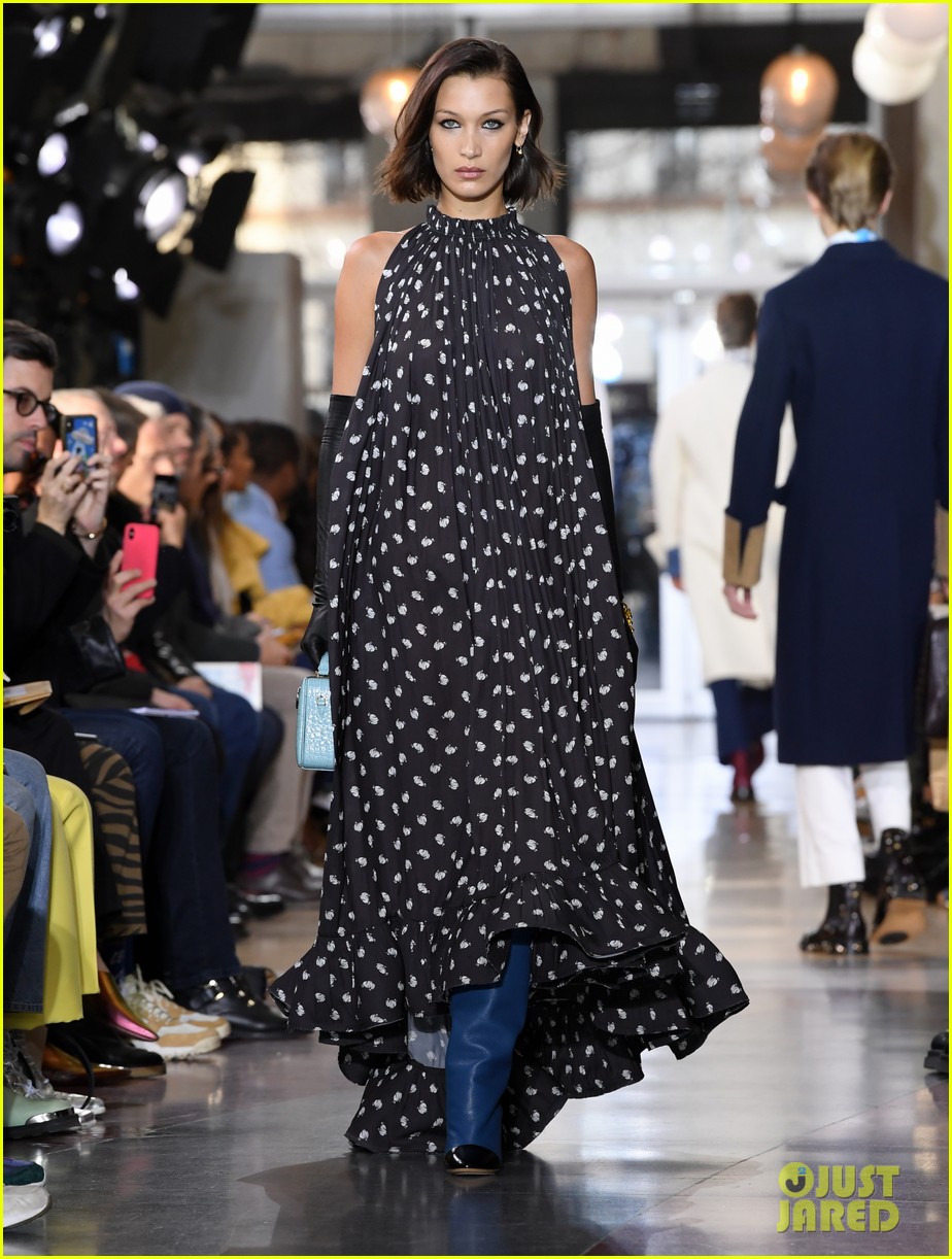 Gigi & Bella Hadid Walk the Lanvin Runway with Gabrielle Union in the ...