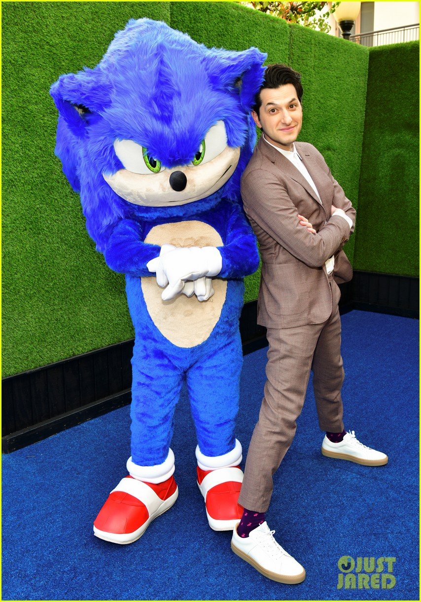 James Marsden Brings Son William & Daughter Mary to 'Sonic The Hedgehog ...