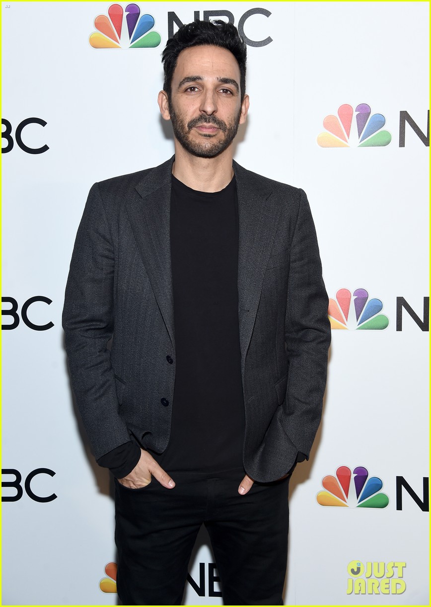 Manifest's Melissa Roxburgh & J.R. Ramirez Make Their Couple Debut at ...