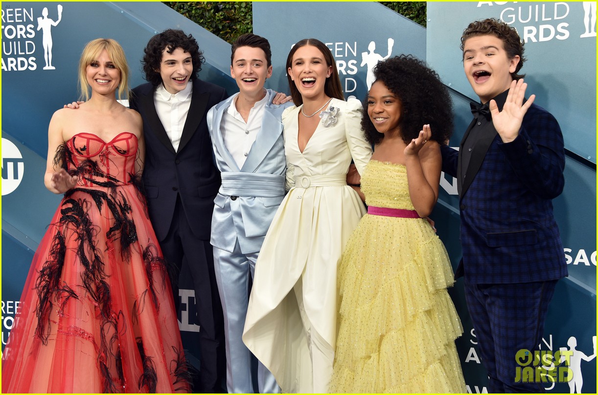 Sadie Sink, Finn Wolfhard & Noah Schnapp Bring More 'Stranger Things' To SAG Awards 2020: Photo ...