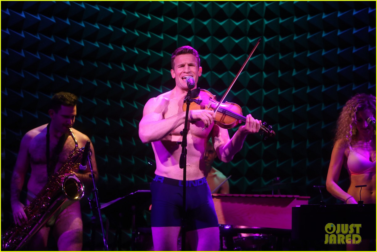 Broadway Stars Strip Down to Their Underwear for Skivvies Concert ...
