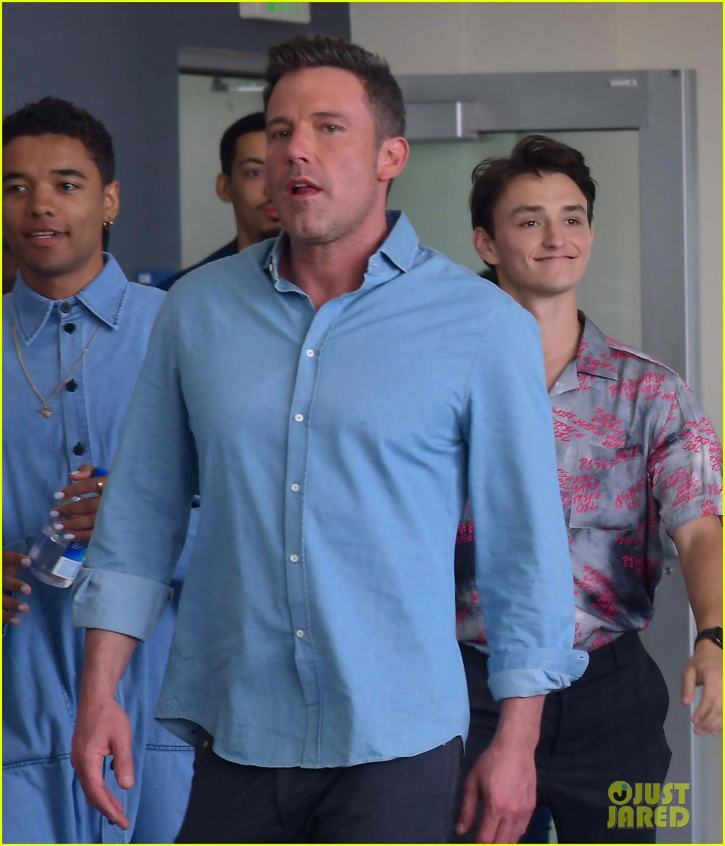 Ben Affleck Flexes His Muscles for TV Appearance, Visits Schoolkids in ...